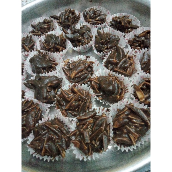 biskut viral (almond deluxe,tart almond choco&nutella pod) | Shopee ...