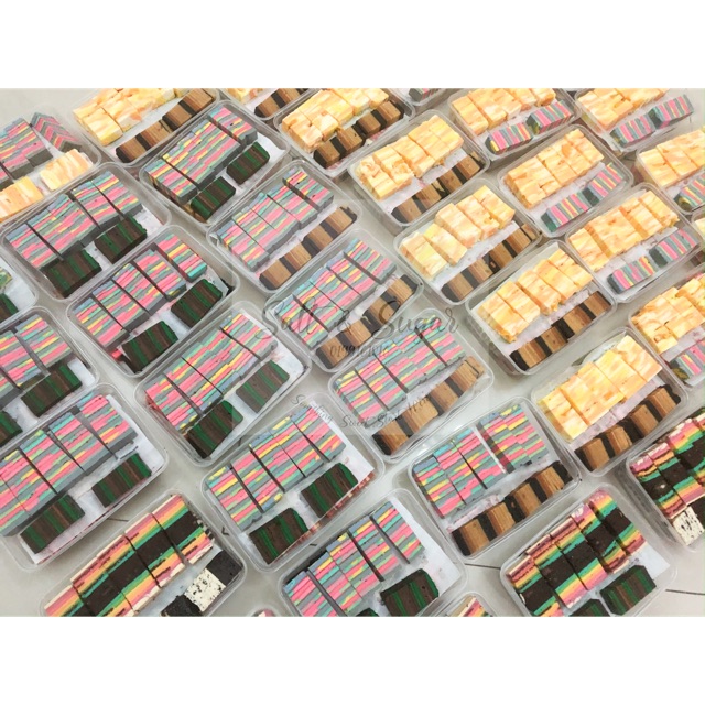 KEK LAPIS MIX FLAVOR 🤤🌹 | Shopee Malaysia