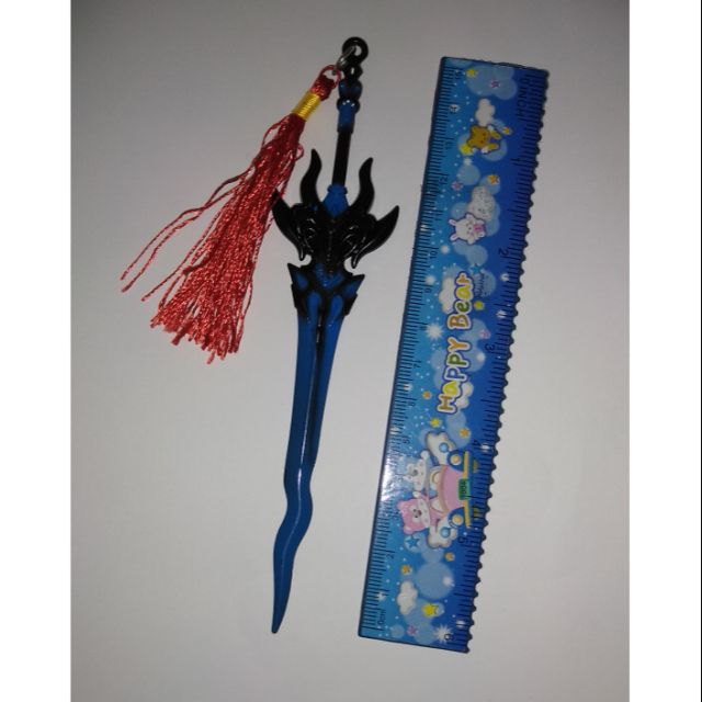 王者荣耀武器 + 展示架 China famous PVP games weapon (16cm+-) with display rack ...