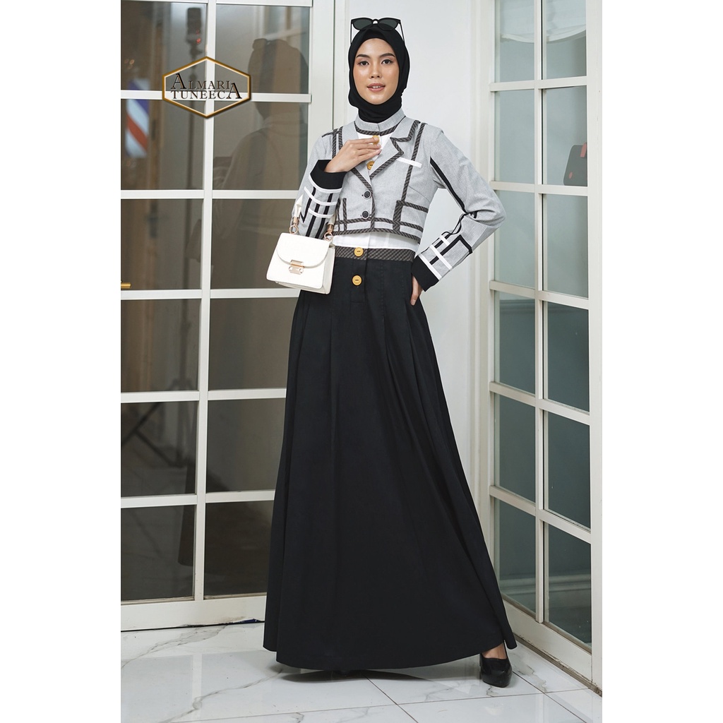 Branded Tuneeca Daily Robe AT Zelda | Shopee Malaysia