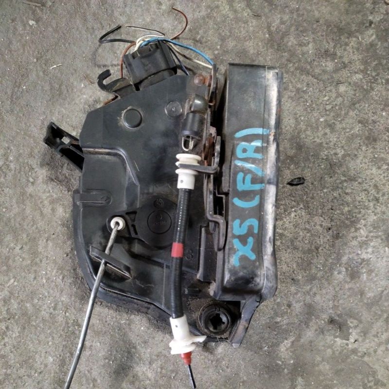 BMW X5 DOORLOCK FRONT RIGHT ( 7 PIN ) | Shopee Malaysia