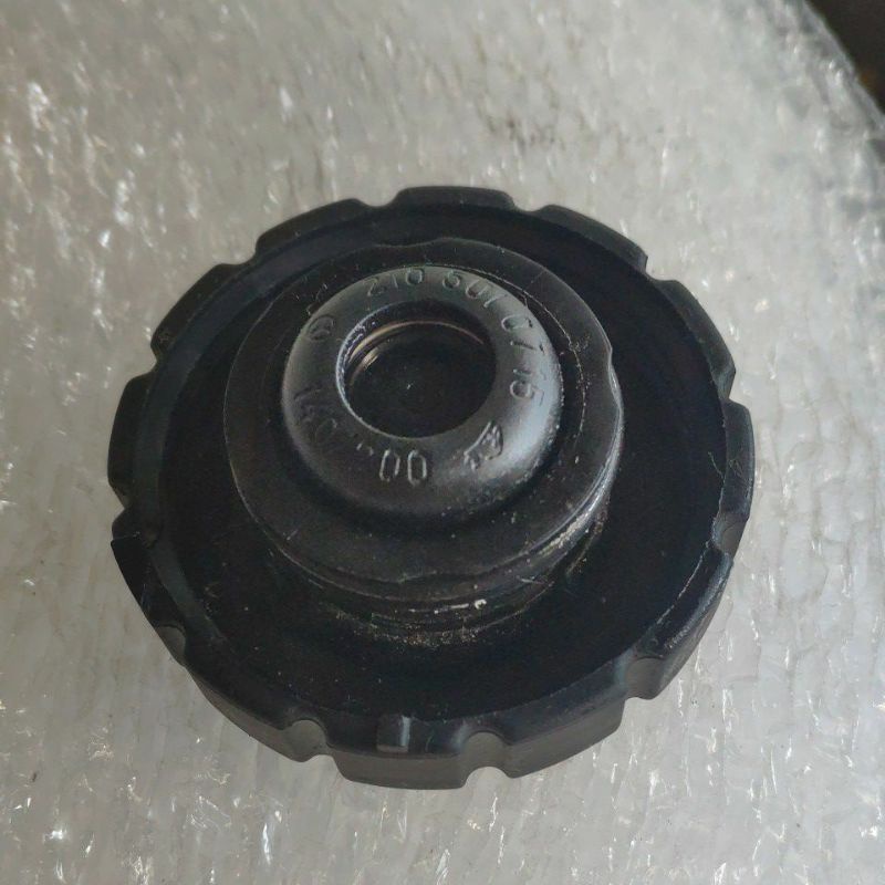 Mercedes benz W203 W204 W210 W211 W220/ part number 2105010715 Radiator ...