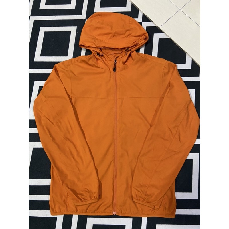 UNIQLO ORANGE PARKA ULTRA LIGHT | Shopee Malaysia