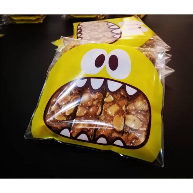 Crunchy and sweet bepang kacang/kacang potong/kacang karamel/kacang ...