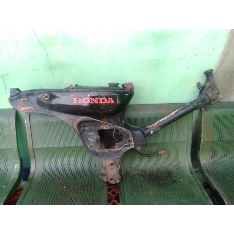Honda c700 c800 supercub Original frame frame frame | Shopee Malaysia
