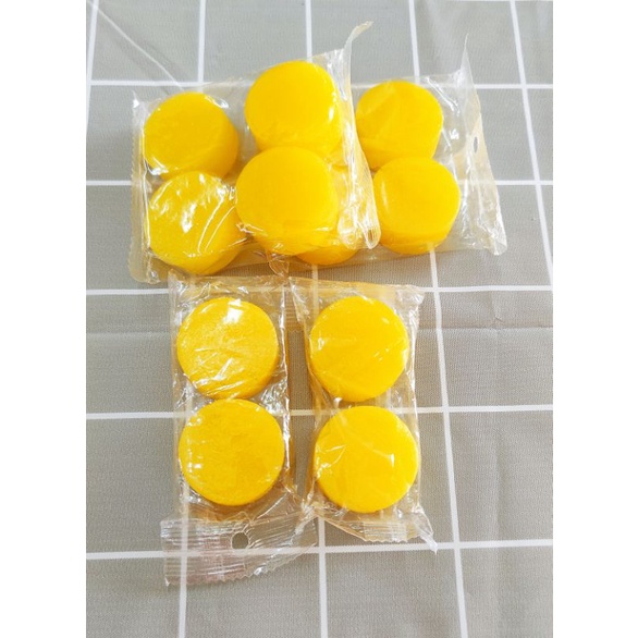 2pcs/4pcs Yellow deodorant block toilet moth ball/ubat gegat tandas 2个 ...