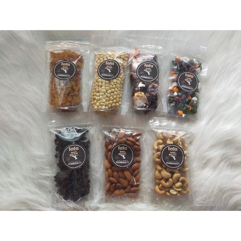 Chocolate Stone Pebbles / Souvenirs Arabic Snacks Nowadays Arabic ...