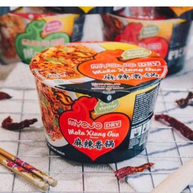 Myojo Dry Mala Xiang Guo Bowl Noodles 明星 麻辣香锅 快熟面 | Shopee Malaysia