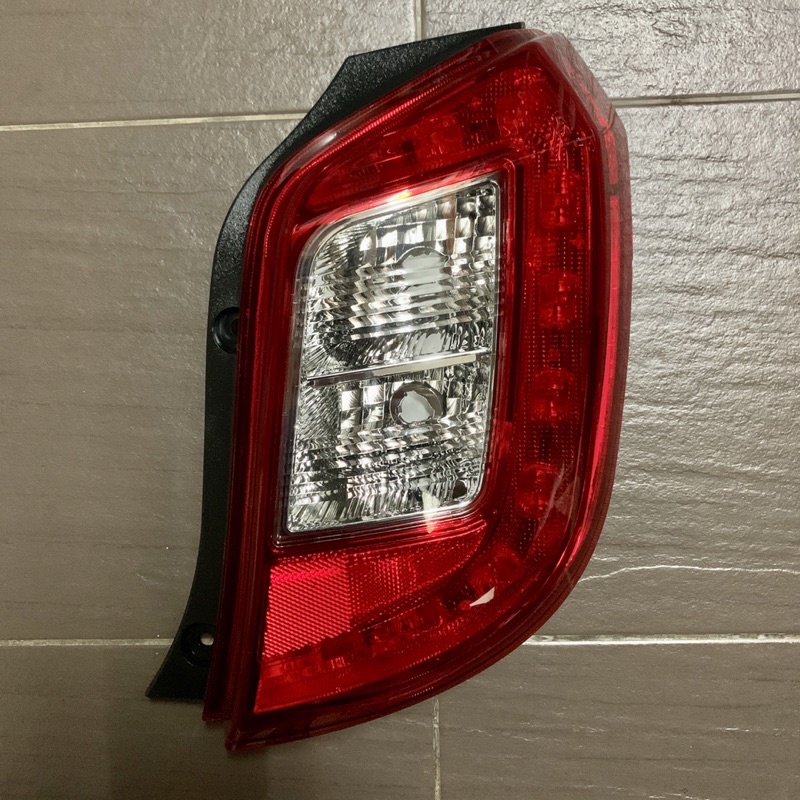 Perodua Axia (G / E Spec) (2014-2019) Rear Tail Lamp Light Red LED ...