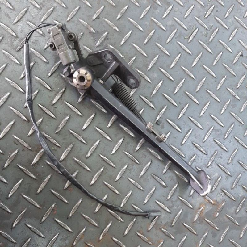 (USED)BENNELI TNT 899 SIDE STAND WITH SWITCH | Shopee Malaysia