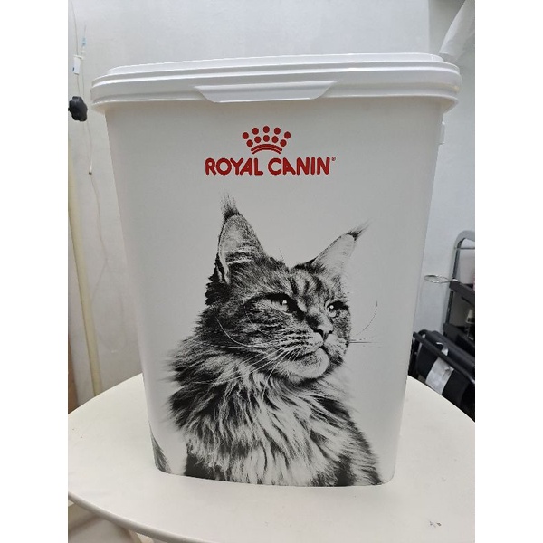 Royal Canin - Limited Edition Cat Plastic Food Container (Square ...