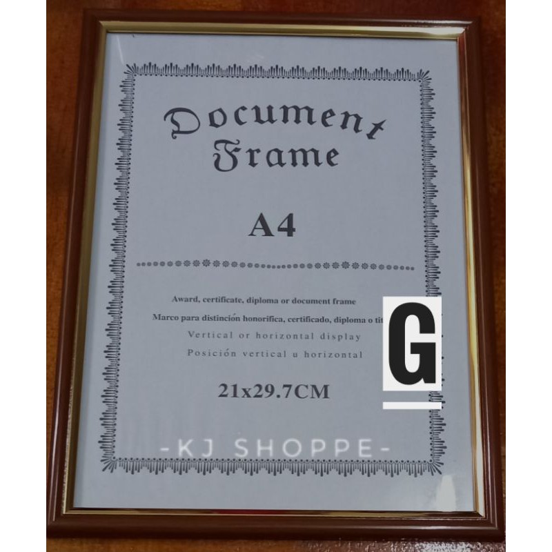 Bingkai gambar/sijil A4 Frame certificate/photo frame A4. | Shopee Malaysia