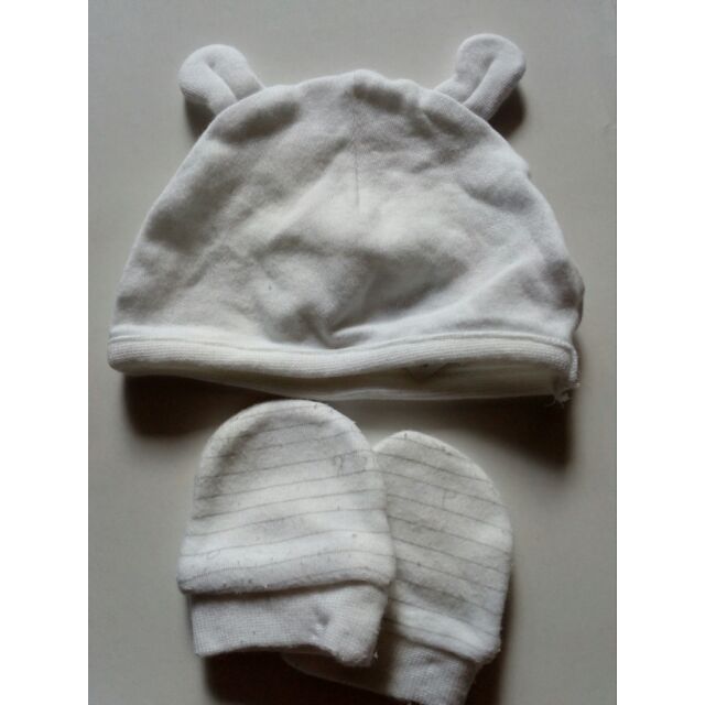 Topi baby jenama Mothercare preloved (free mittens jenama Mothercare ...