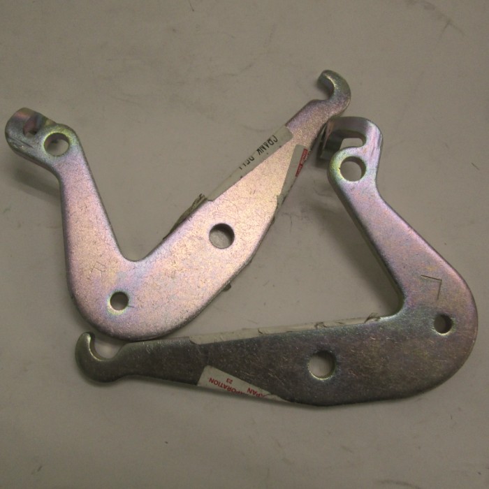 TOYOTA LAND CRUISER / DYNA PARKING BRAKE BELL CRANK | Shopee Malaysia