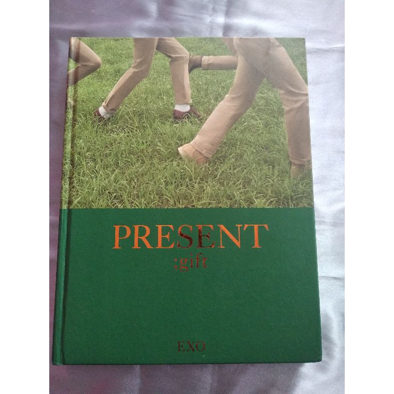 Photobook Present Gift Exo (Photobook Only + Postcard) | Shopee Malaysia