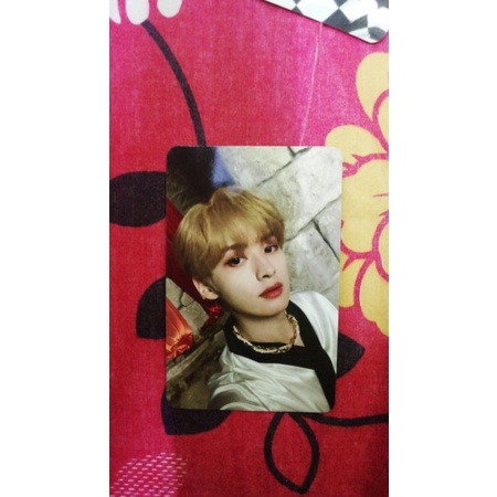 Stray kids lee know photocard | Shopee Malaysia
