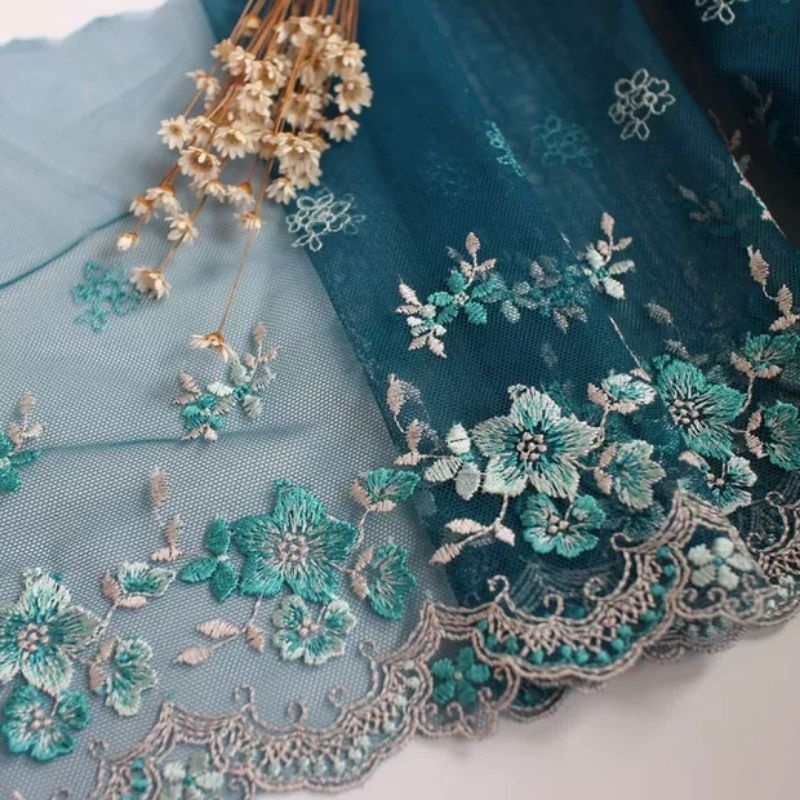 * Ready Stock * 23cm Width Renda Lace Baju/Fabric Lace/ Embroidery Lace ...