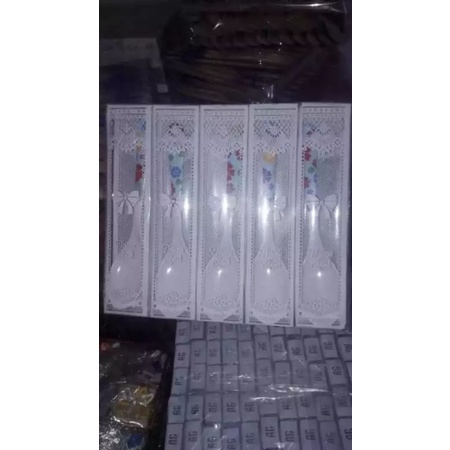 PUTIH Wedding Souvenirs / White Melamine tablespoons packaged with mica ...