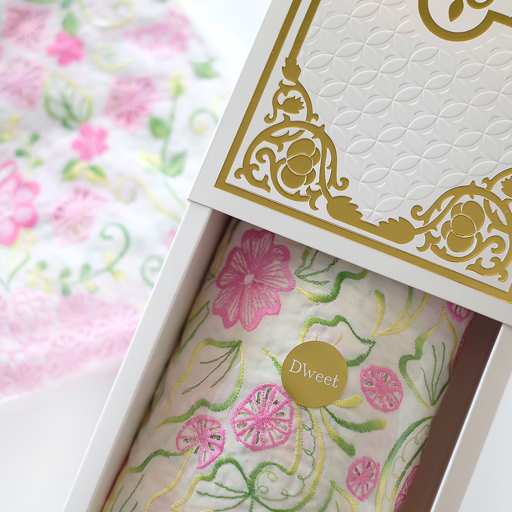 Telekung Hantaran Tunang Gift Box / Kotak Hadiah Kahwin Set Hantaran ...