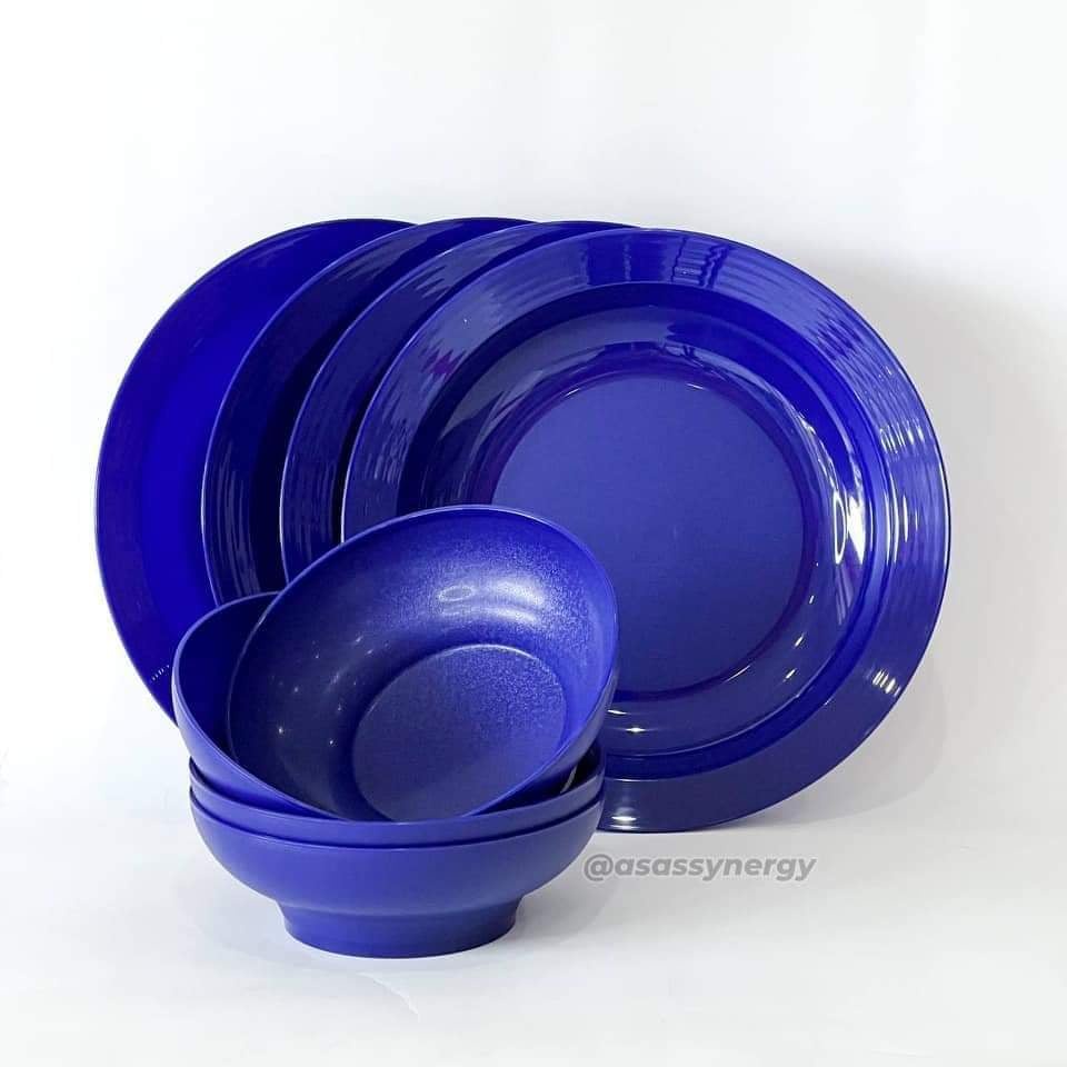 2 warna: Tupperware BLOSSOM Plates Royale Blue Plates 550ml Pinggan ...