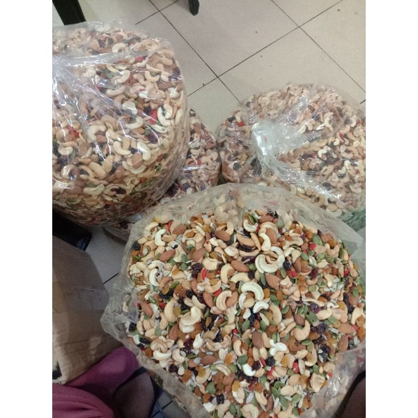 KACANG CAMPUR /MIX NUT campuran 9jenis campuran 110g/ 250g/ 500g / 1kg | Shopee Malaysia