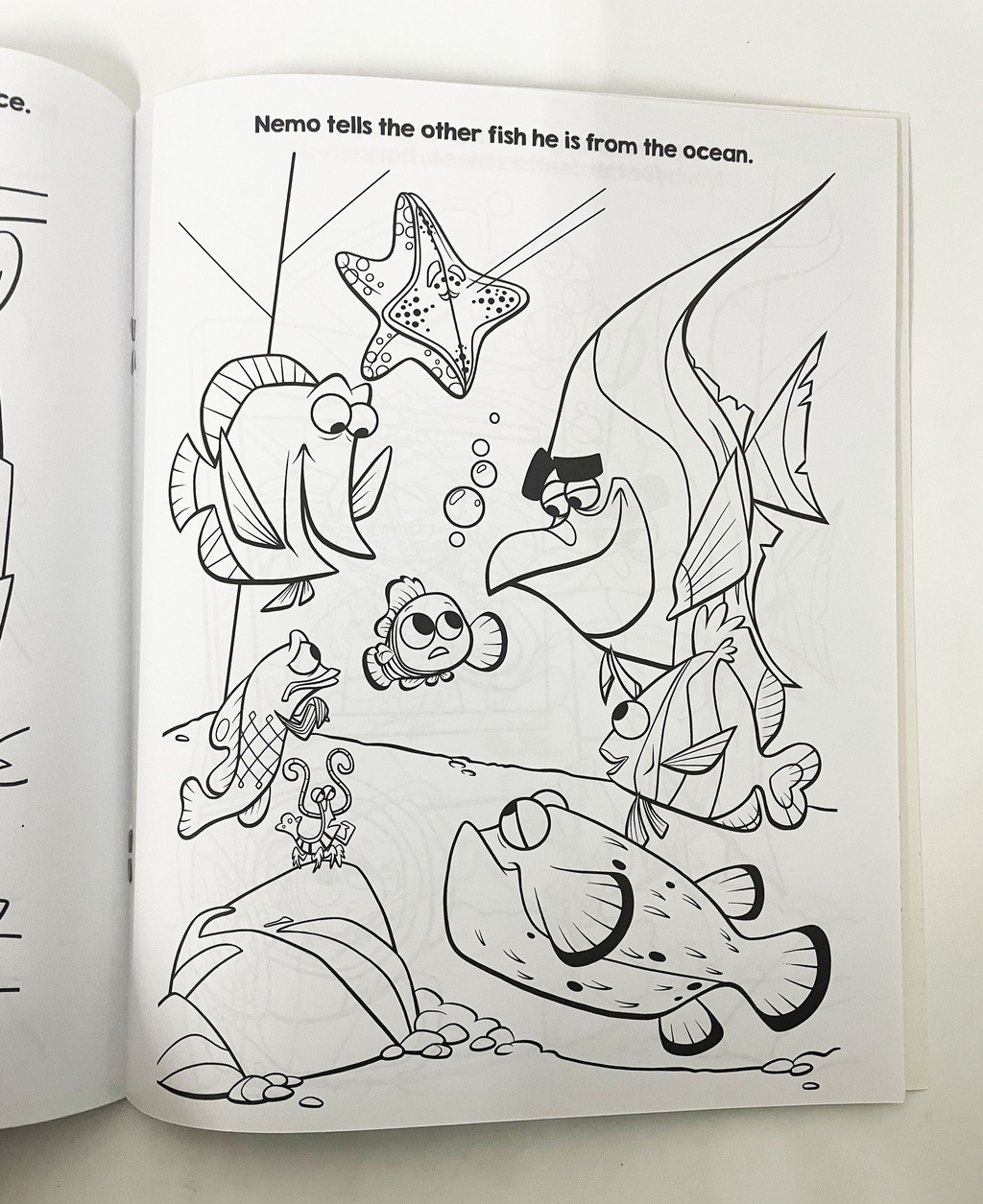 Disney Pixar Finding Nemo Simply Colouring Book For Kids 32 Pages ...