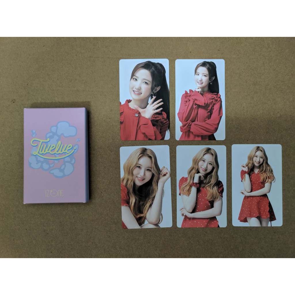 Official IZ*ONE Twelve Trading Cards (Individual card - Hitomi ...