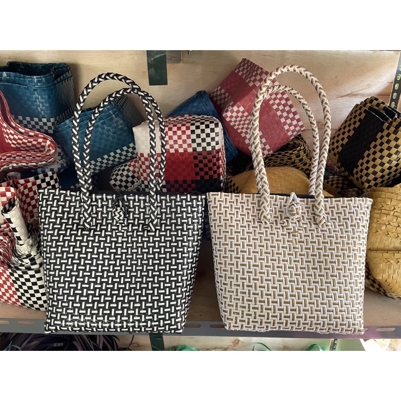Zippered Jali Woven Bag + Furing Size M Fits a load of 2kg and L fits ...
