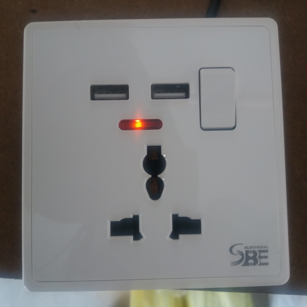 13A UNIVERSAL SWITCH SOCKET WITH 2 USB~2A | Shopee Malaysia