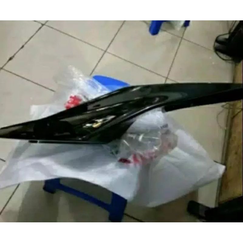 HITAM Old R15 V2 rear left and right Body, metallic black, original YGP ...