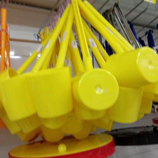 pencedok Air plastik (kuning) | Shopee Malaysia