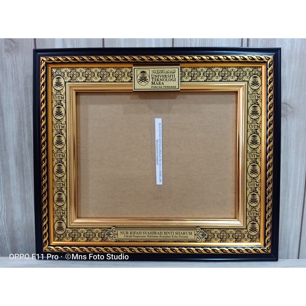 FRAME EKLUSIF KONVOKESYEN SAIZ 8R (8X10 INCI) | Shopee Malaysia