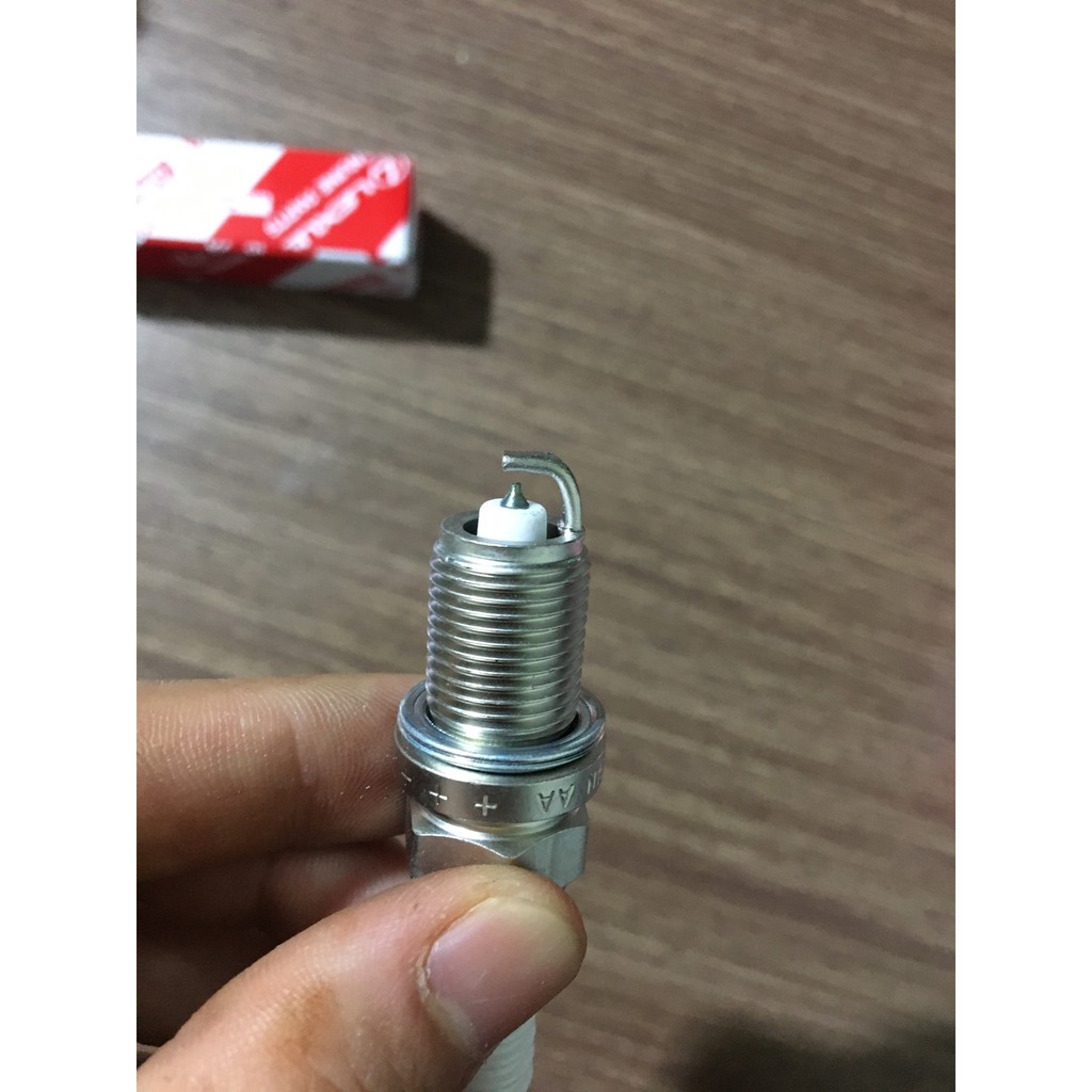 Set of 4 Toyota Spark Plugs with short legs Camry - Prado - Highlander ...