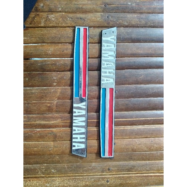 Yamaha v75 Rear tepong emblem original | Shopee Malaysia