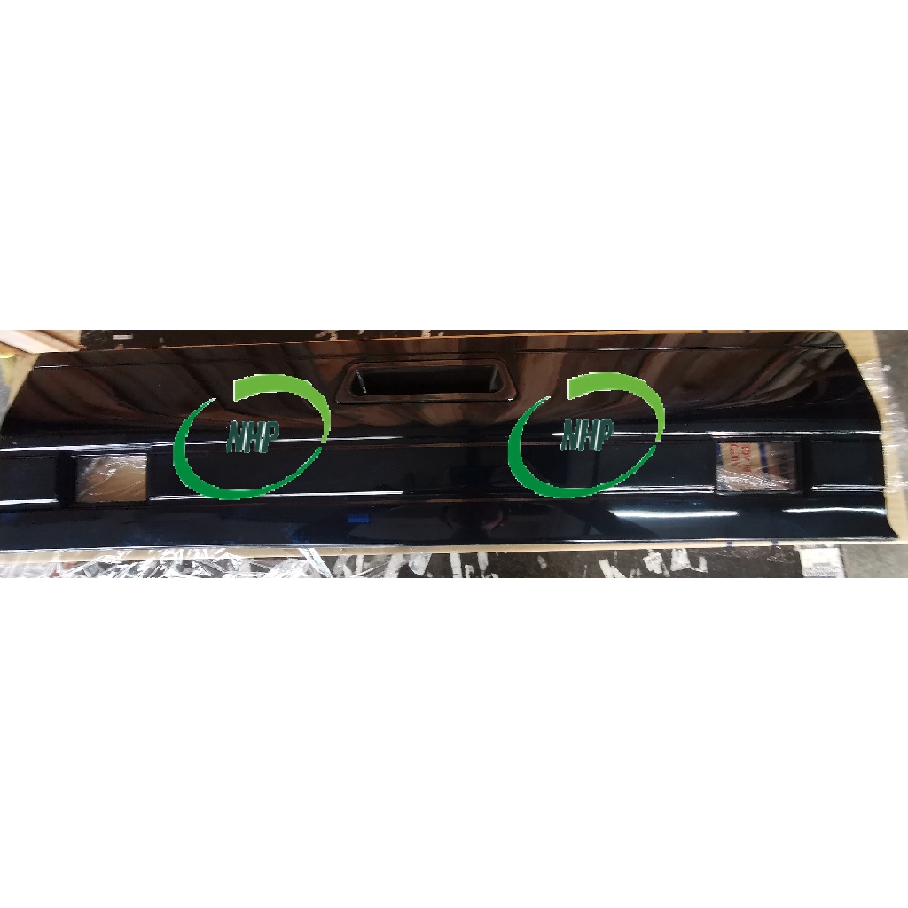 Proton Iswara (Aeroback) Rear Bonnet Reflector (Black) | Shopee Malaysia