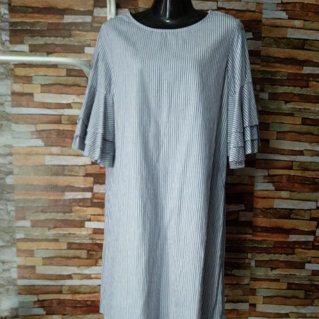 blouse preloved jalur biru putih - jenama Filanto L | Shopee Malaysia