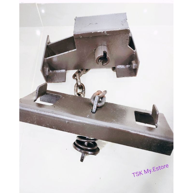 Universal Heavy Truck Lorry Spare Tyre Tire Hanger ( Spare Wheel ...