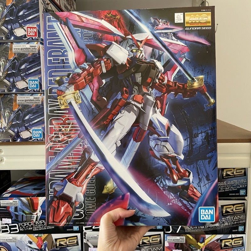 BANDAI MG 1/100 ASTRAY RED FRAME REVISE GUNDAM | Shopee Malaysia