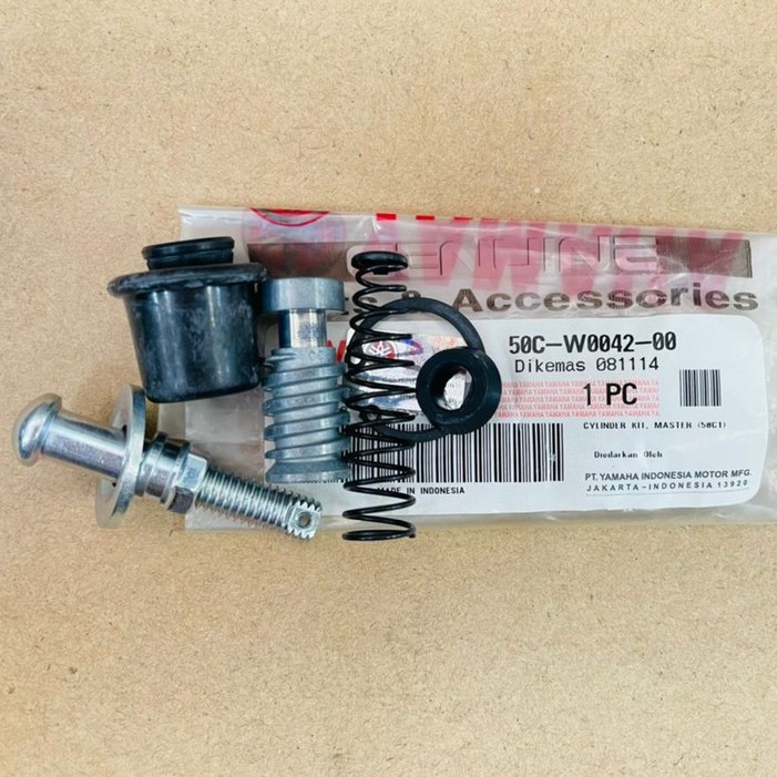 50C-W0042-00 Yamaha Original 135LC 5 Speed (3402) Rear Brake Pump ...