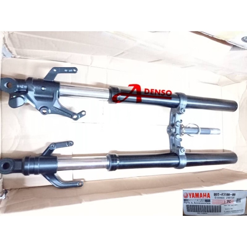 MT25 MT 250 NEW 2021 FRONT FORK SET , LEFT AND RIGHT WITH T UNDER ...