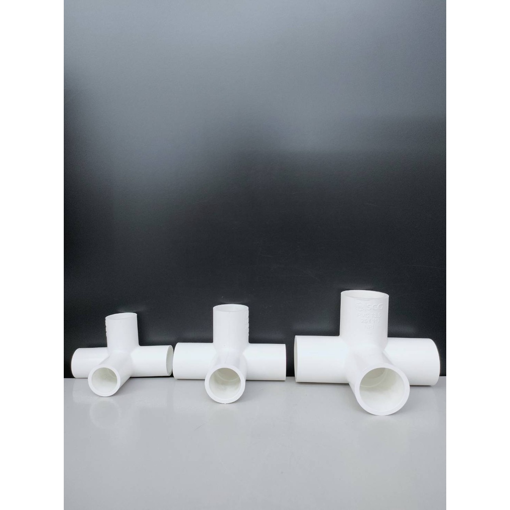 White Pipe Fittings Three-Way Vertical Four-Way Aligned Pvc Elephant ...