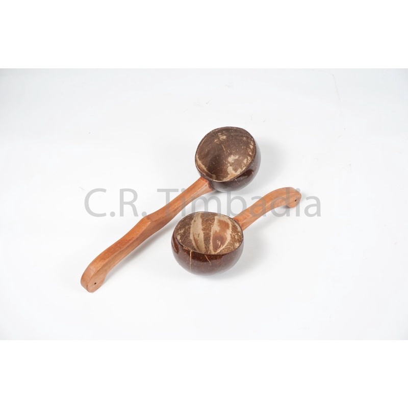 Gayung Traditional Tempurung Kelapa / Batok / Coconut Shell Water Ladle ...