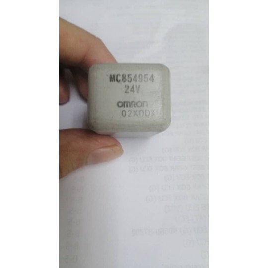 RELAY HEAD LAMP , FUEL PUMP 24V 3PIN MITSUBISHI FUSO CANTER (MC854954 ...