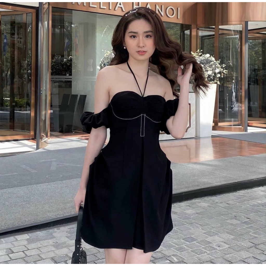 The Chest Cup Dress Is Late To Wear Out, Walking Around Are All Pretty ...