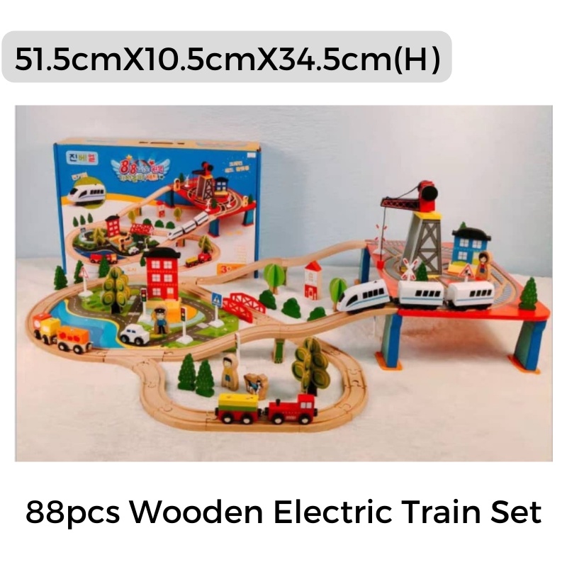 Wooden Train Set with Battery Locomotive Train Track Toy Mainan Kereta ...