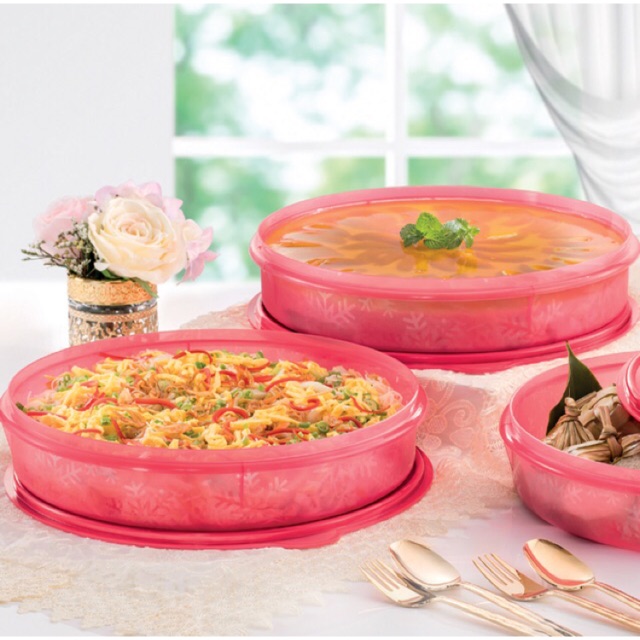 Tupperware Snowflake Round Container 3.8L Airtight Liquid tight Red ...