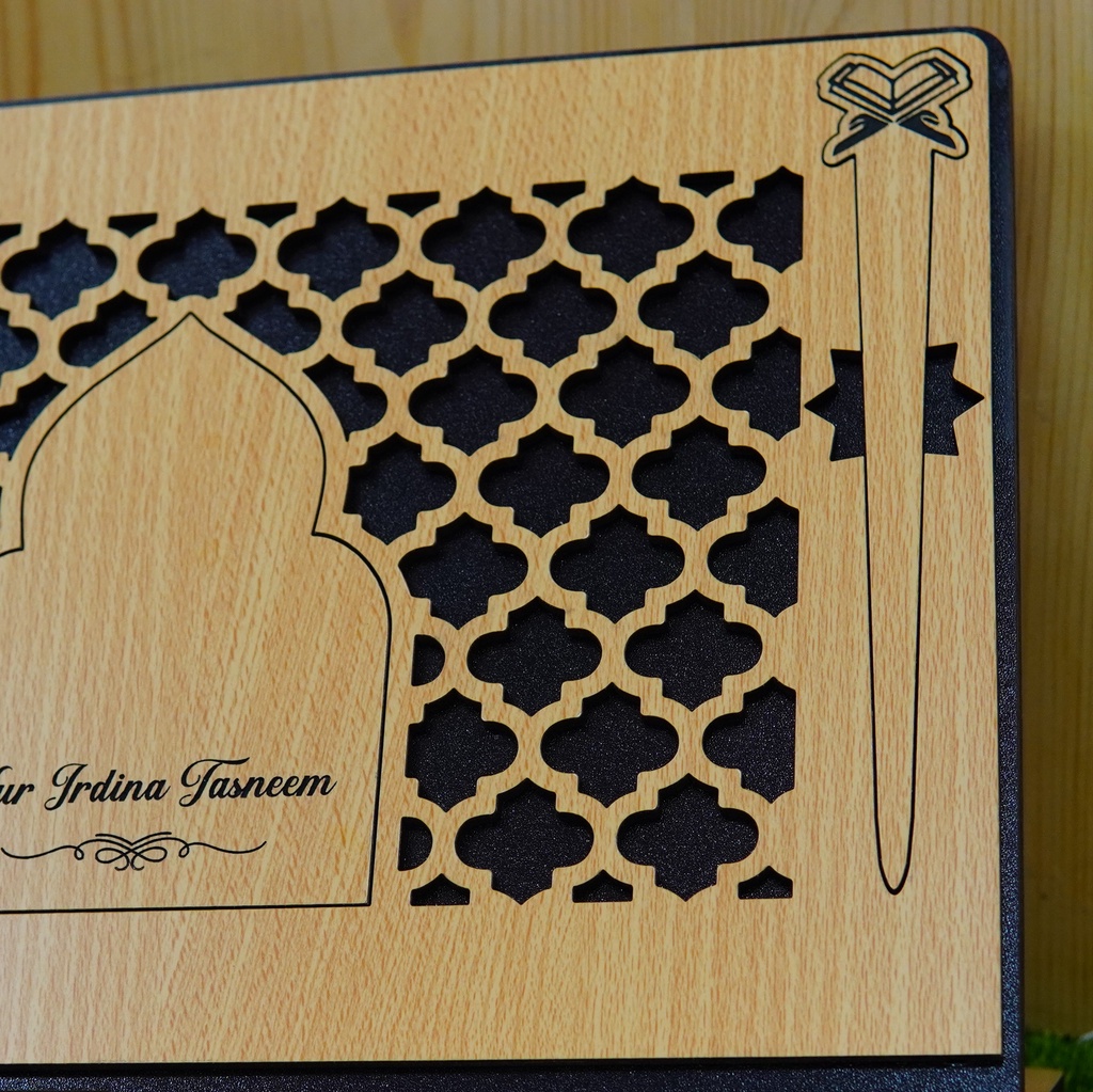 Rehal Exclusive Penunjuk Al-Quran Built-In | Rehal Ukir Nama | Gift ...