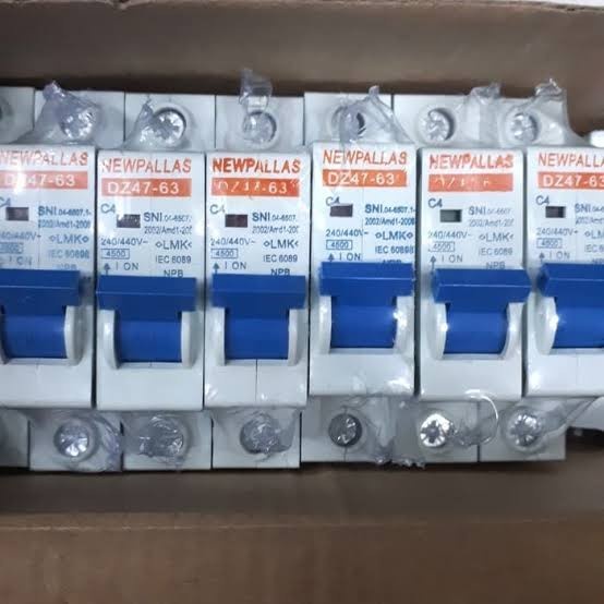New PALLAS MCB C4 Mini Circuit Breaker Electric SNI LMK 4A 4 Amper ...