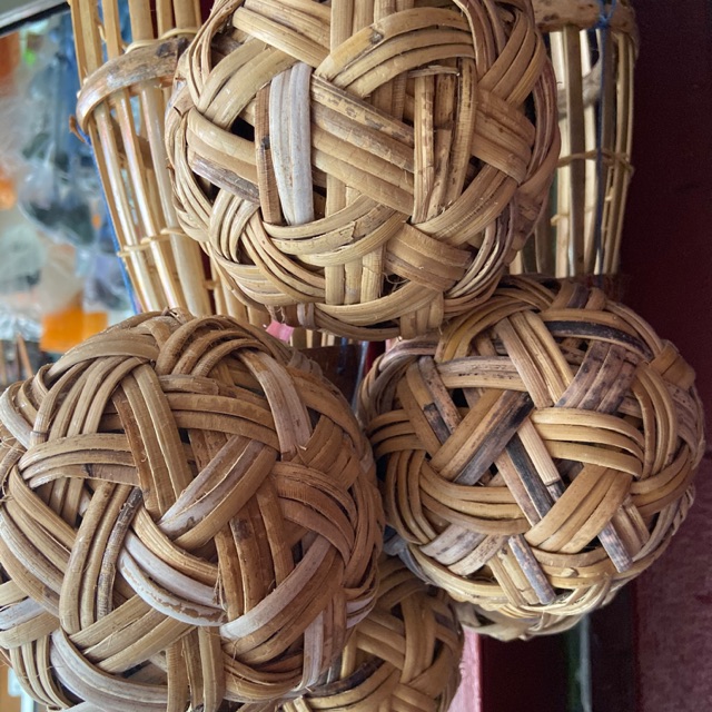BOLA TAKRAW / BOLA SEPAK TAKRAW (rotan) | Shopee Malaysia