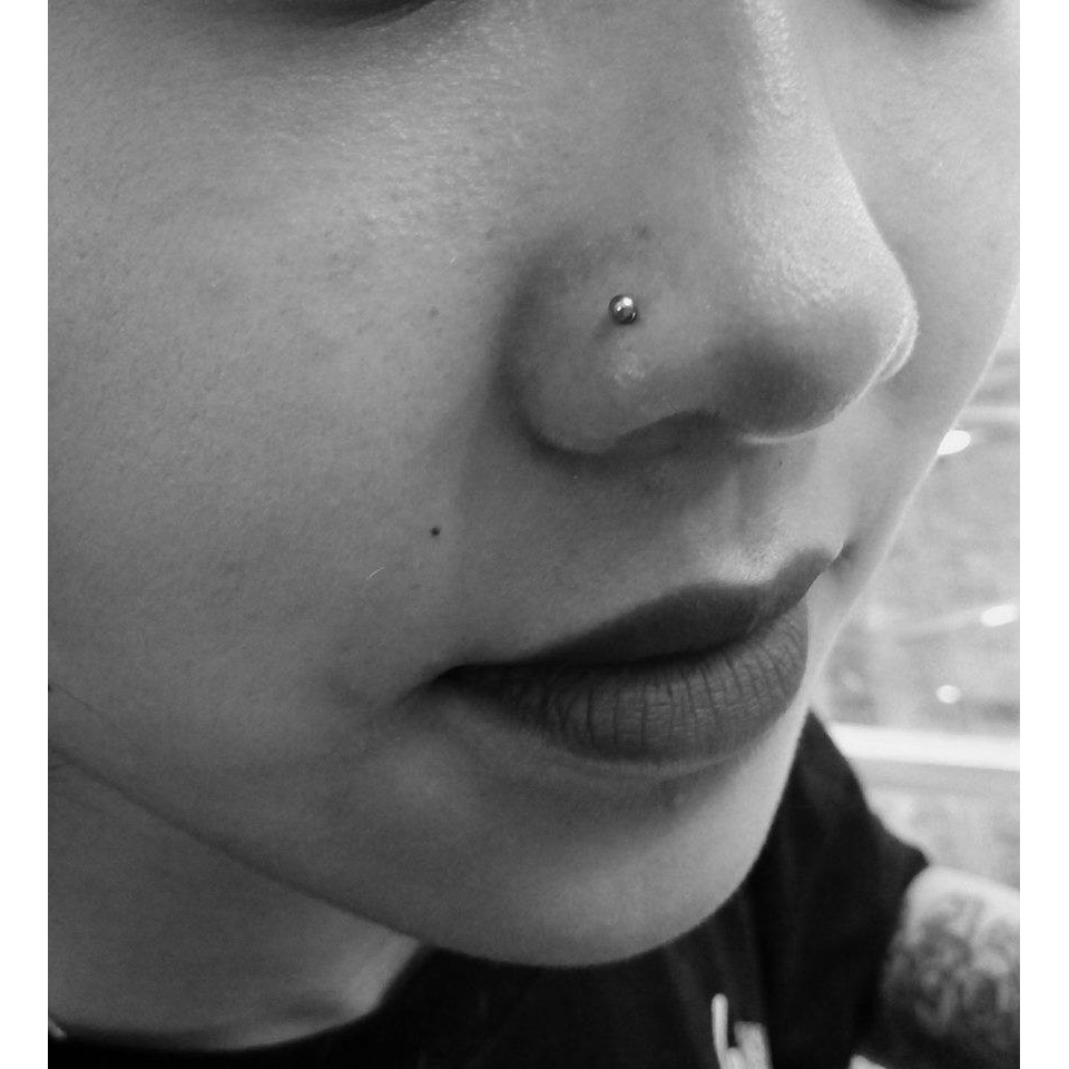 Basic piercing/round ball straight nose piercing | Shopee Malaysia